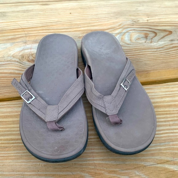 Vionic | Shoes | Vionic Flip Flops | Poshmark